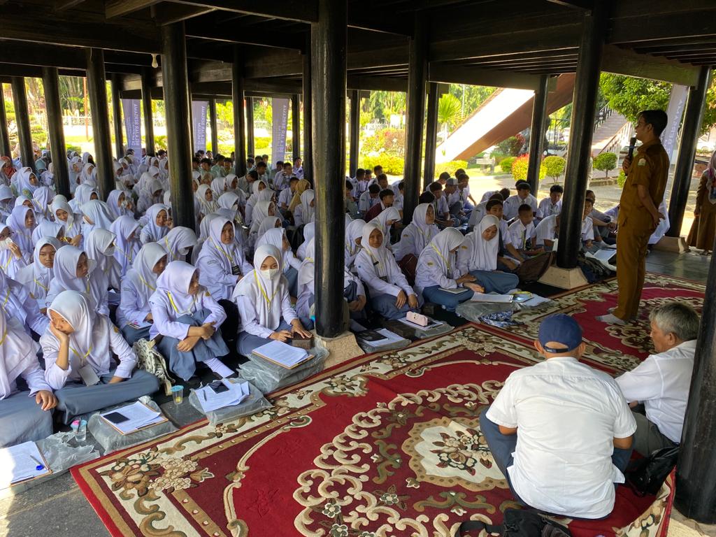 Intip Pelajar Belajar Karya Lukis Bersama Di Museum Aceh - Habadaily